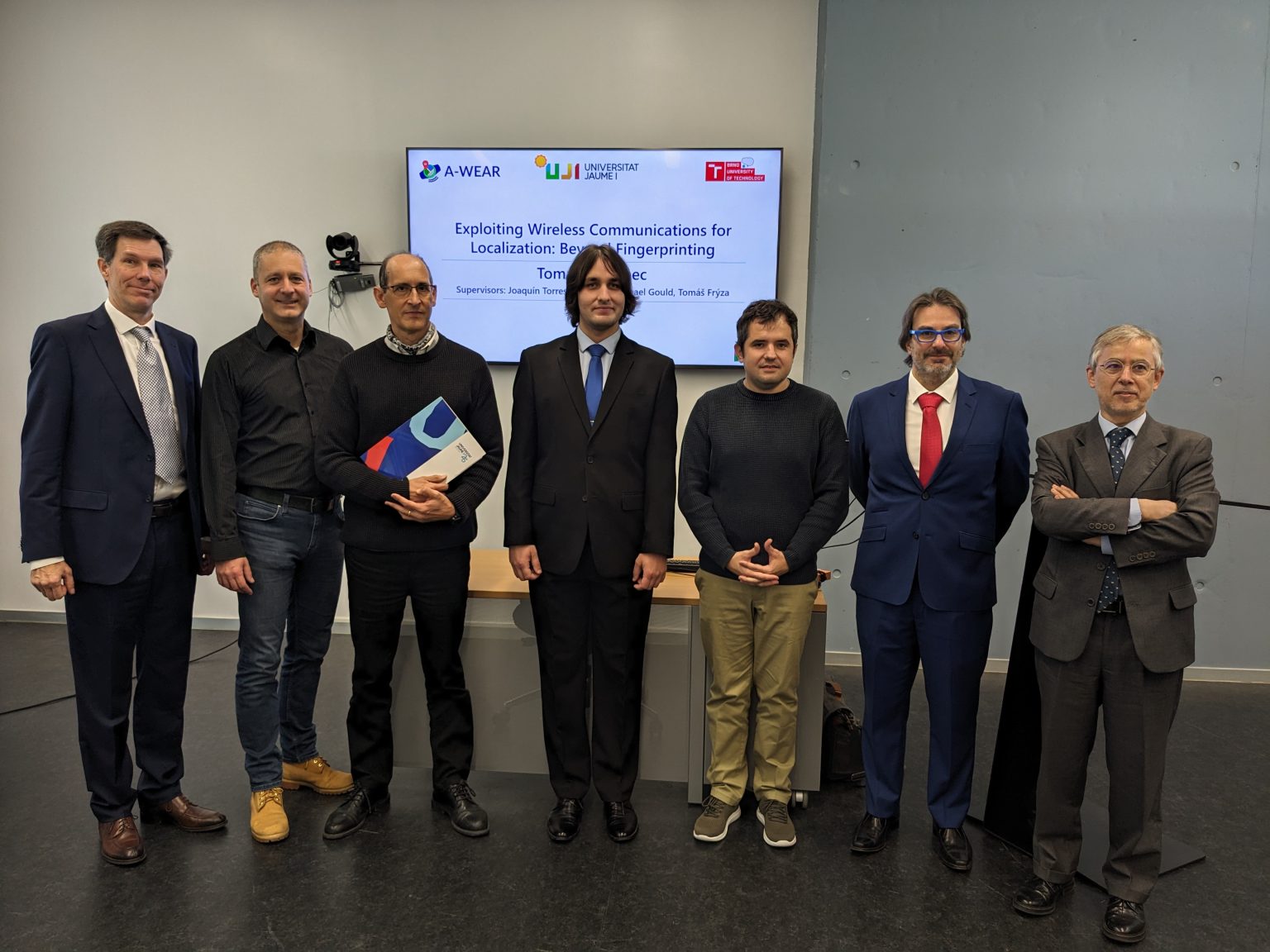 Tom defended his thesis on privacy in indoor positioning systems – GEOTEC
